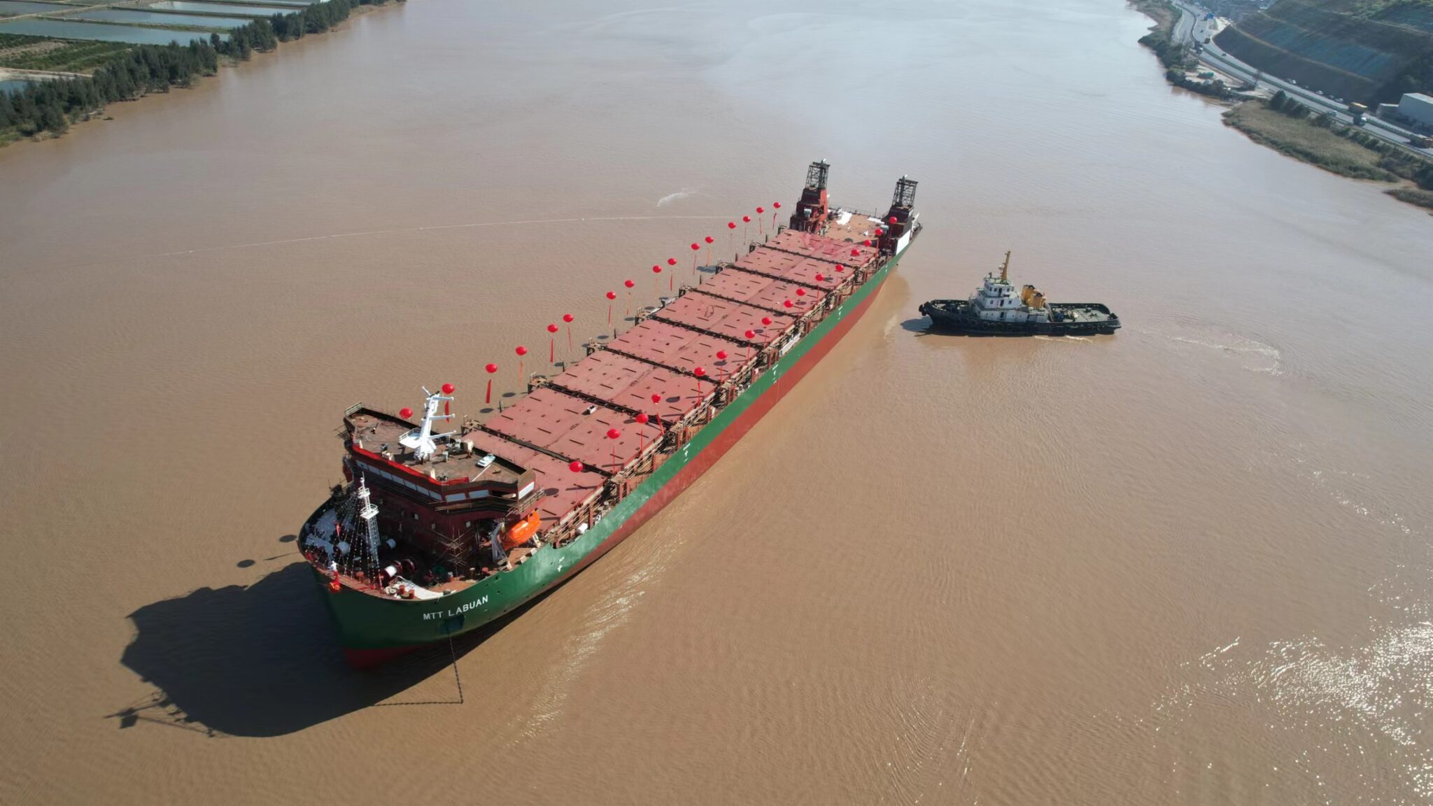 Launch of 1,220 TEU vessel in China - NSB Group